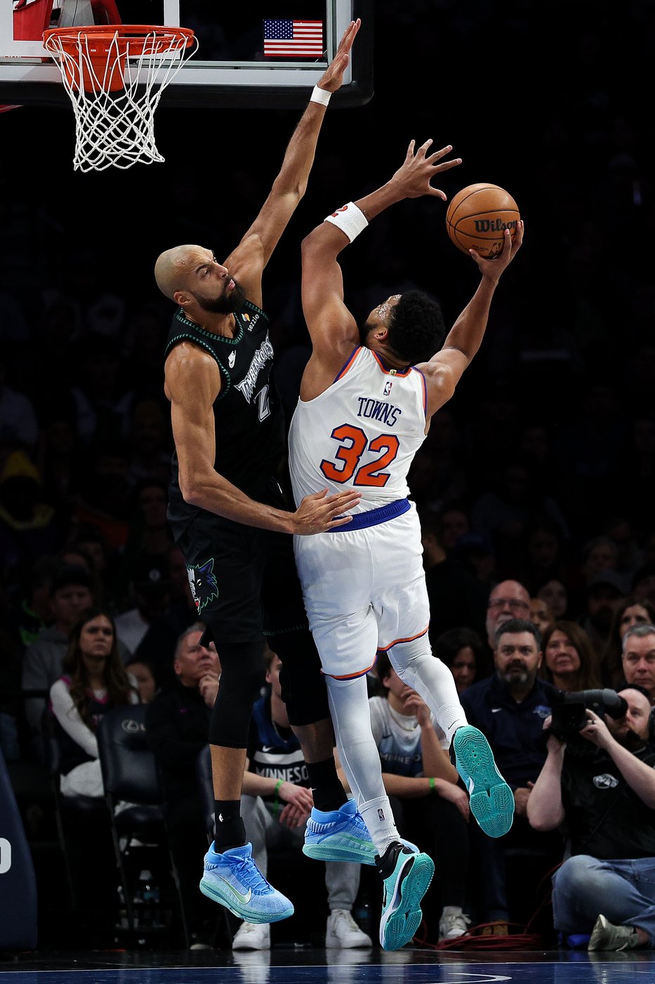 Timberwolves beat Towns for first time as Edwards scores 38 points in ...