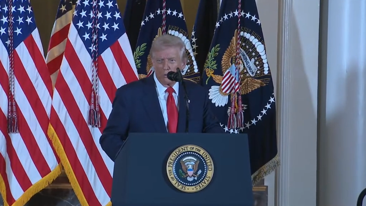 'You Got To Build That Ballroom!': Trump Resorts To Outright Lies ...