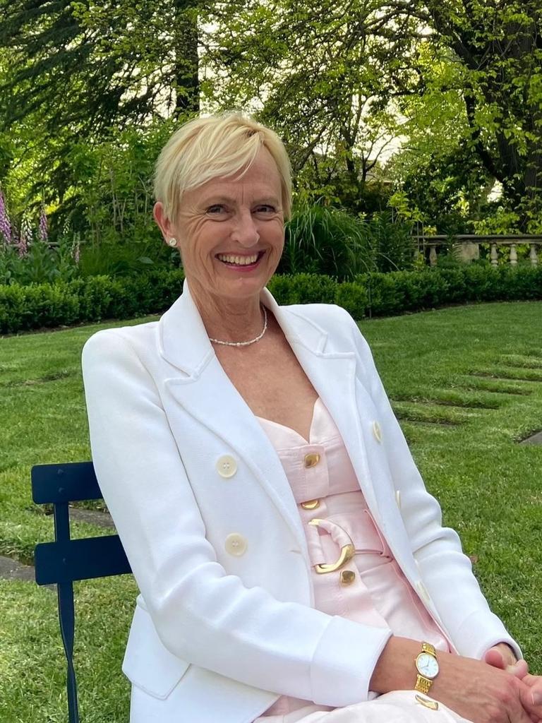 'Brave': Tributes for former federal MP