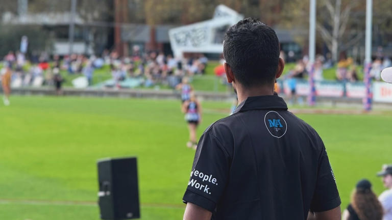 Victorian government consults with administrators of collapsed security ...