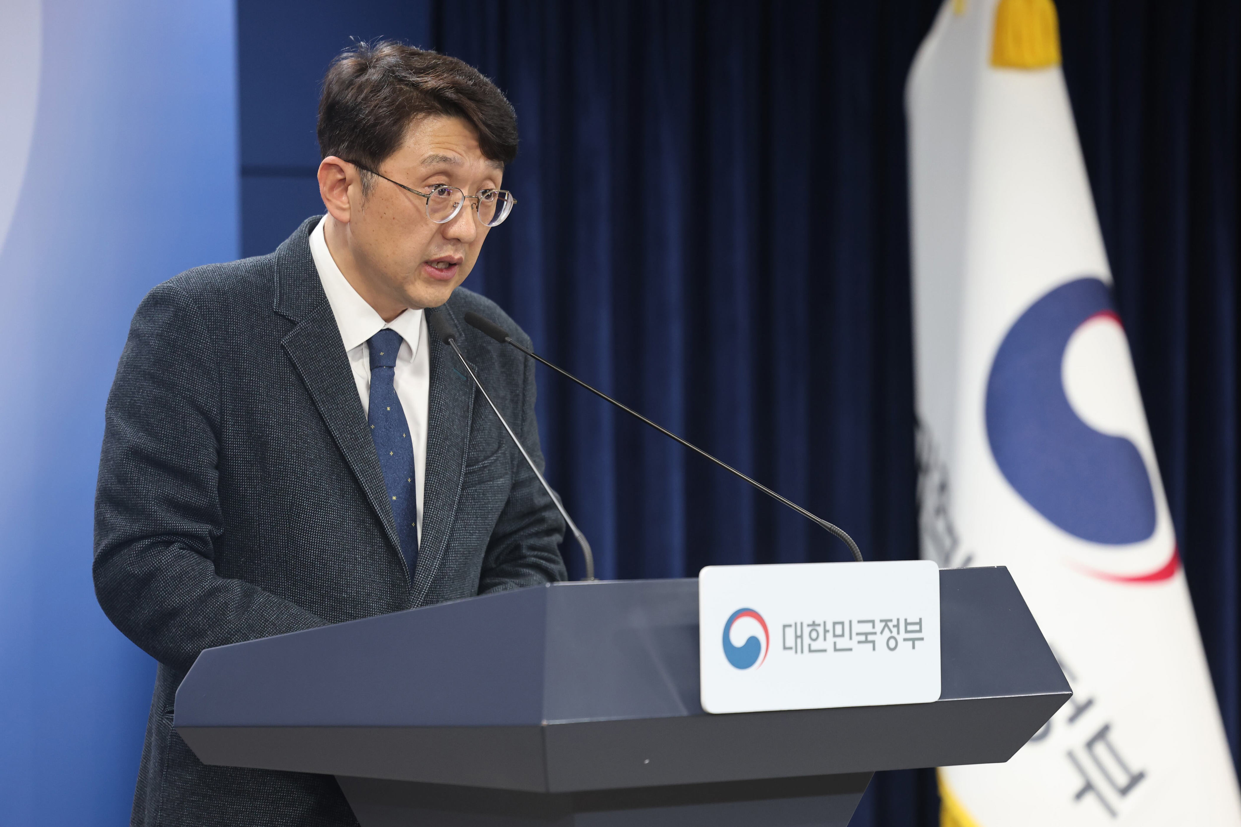 Government introduces facial recognition for mobile activation without ...