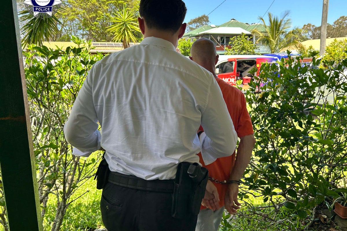 Australia to deport British man over neo-Nazi allegations