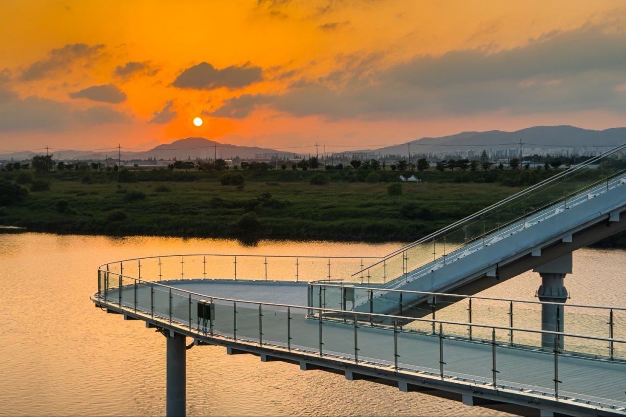 병오년 새해 풍경은 광주에서…무등산 해맞이·서창 노을