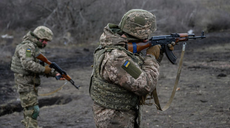 Pokrovsk front sees 34 combat clashes out of 126 over past day ...