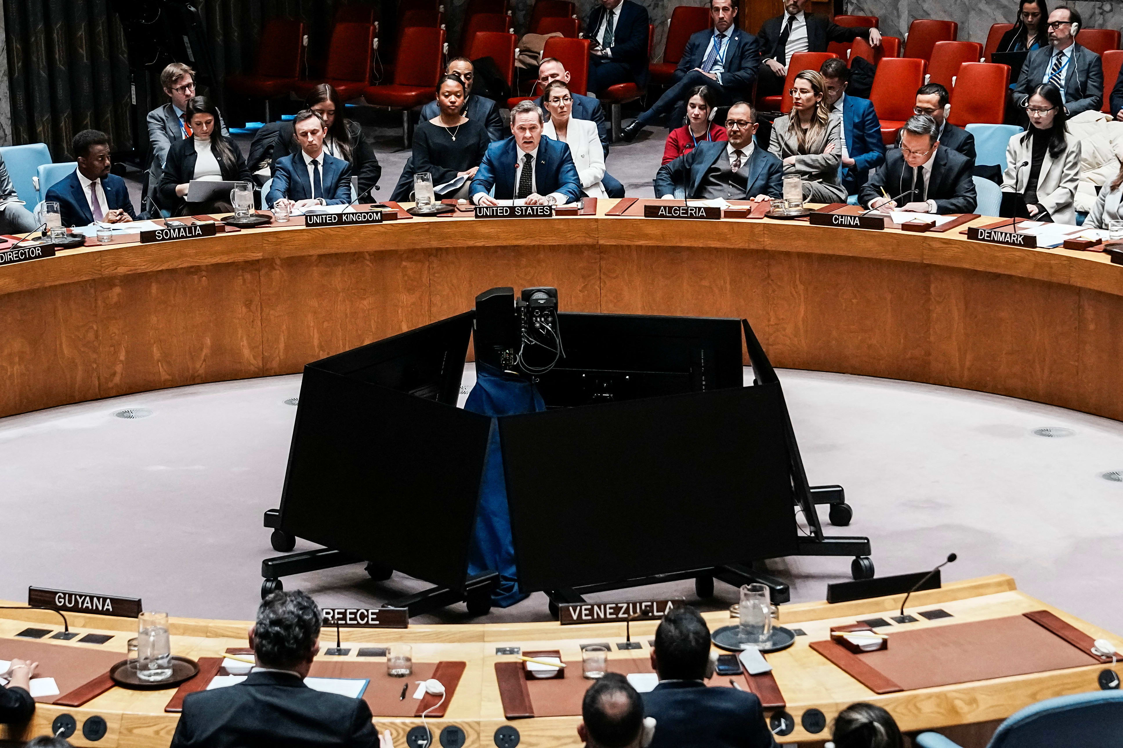 'No enrichment in Iran': US, Iran trade barbs at UN Security Council ...