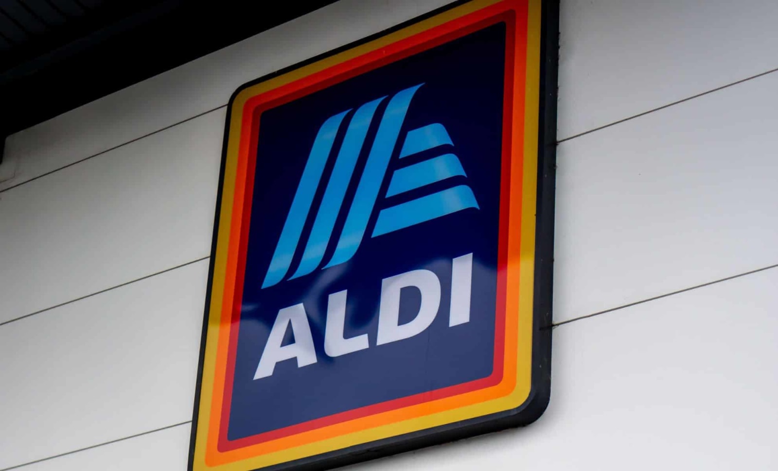Aldi shoppers in for a surprise as middle aisle schedule shifts for the ...