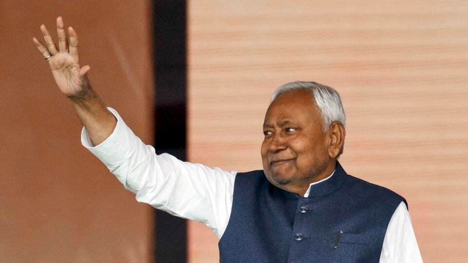 SCBA slams Nitish Kumar pulling down veil of a Muslim woman; demands ...