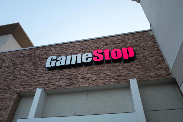Would GameStop be open on Christmas Eve? Store hours, dates and more ...