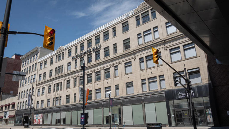 Former home of Ottawa’s flagship Hudson’s Bay store up for sale