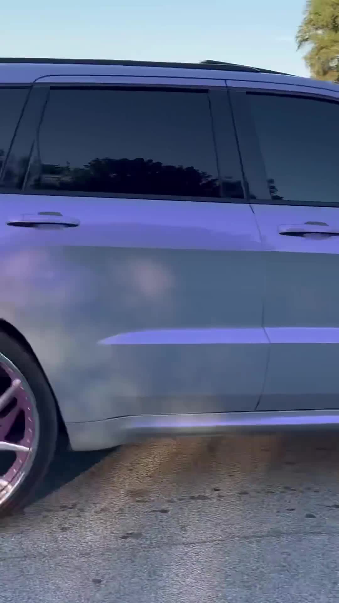 SRT Jeep Grand Cherokee on 26’s riding out