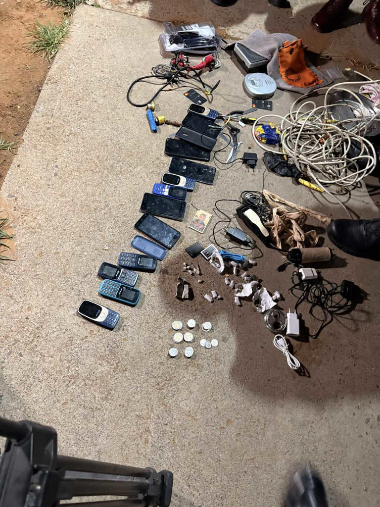 Grootvlei prison raid: drugs, cellphones and sharp objects confiscated