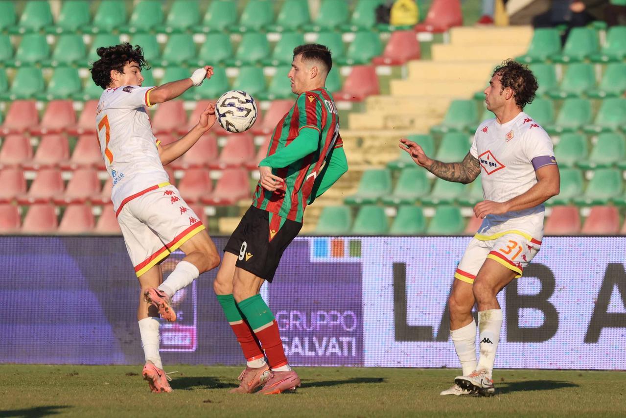 Ternana, petizione per Modestino e Mechelli. I tifosi si appellano alla ...