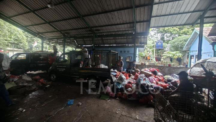 Cerita Narto dan warga yang kebal krisis TPA Cipeucang