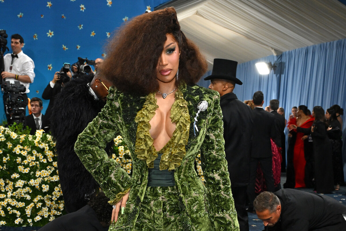 Cardi B claps back at Met Gala critics: "Everybody always expects so ...
