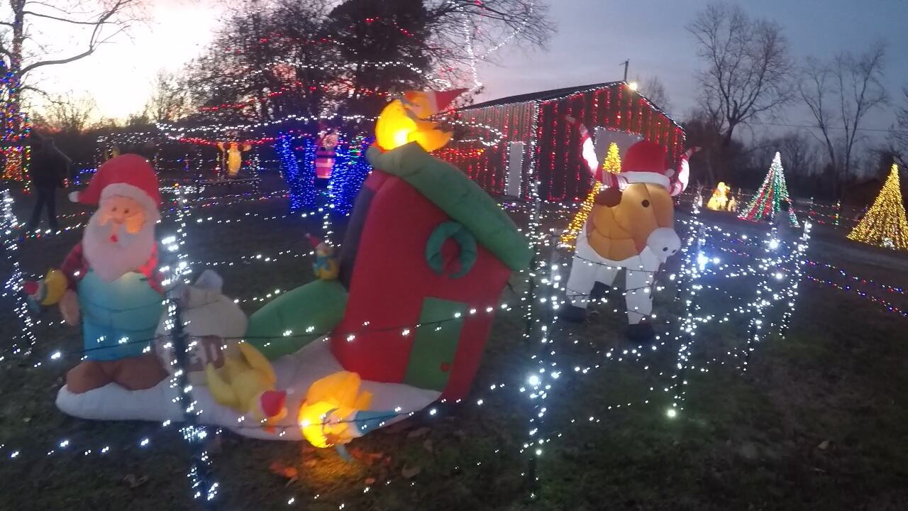 Tuckerman Christmas display draws visitors with 93,000 lights