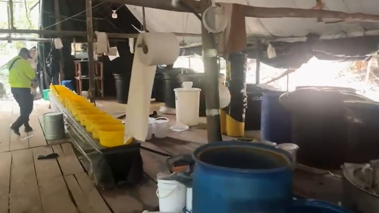 Extraordinary images show huge cocaine haul left behind by Colombia ...