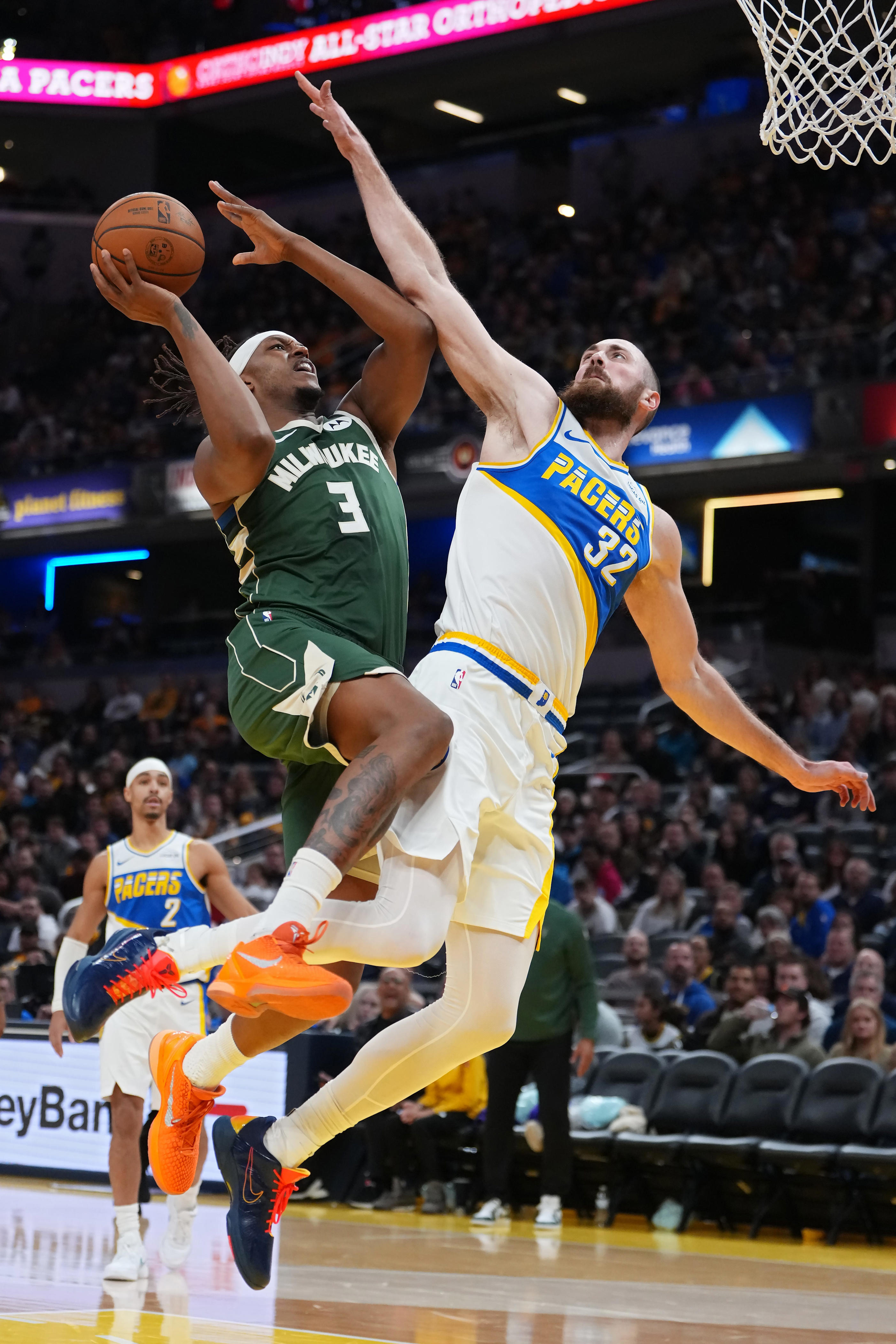 Bucks capture rare road victory, beat Pacers 111-94