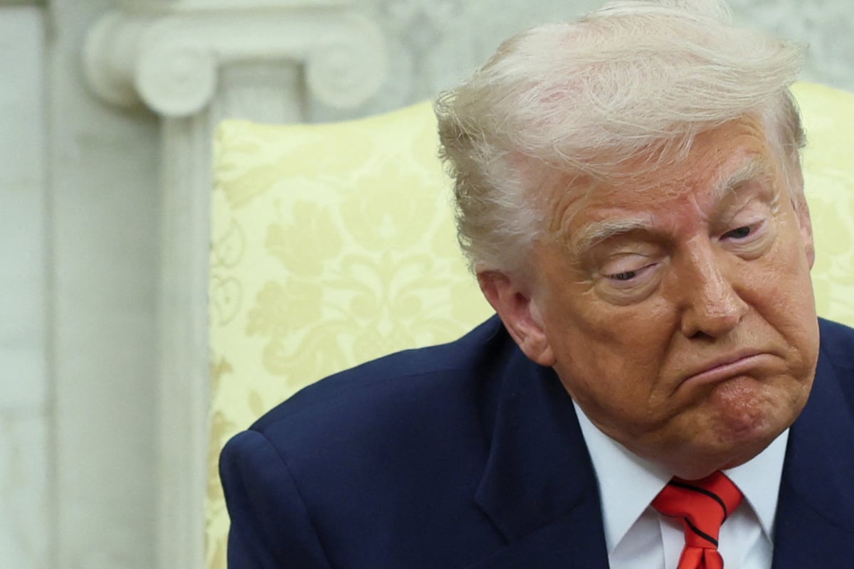 Trump teases "very, very big announcement" before Middle East trip