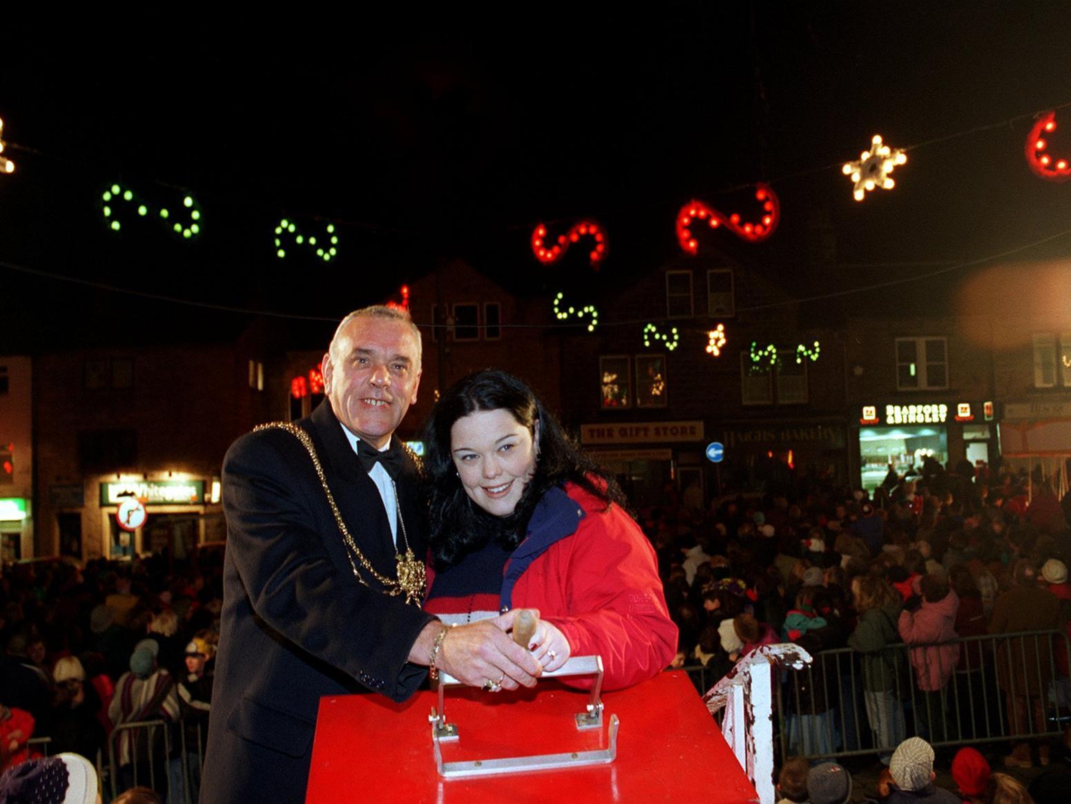 Sparkling photos take you back to Leeds at Christmas in the 1990s
