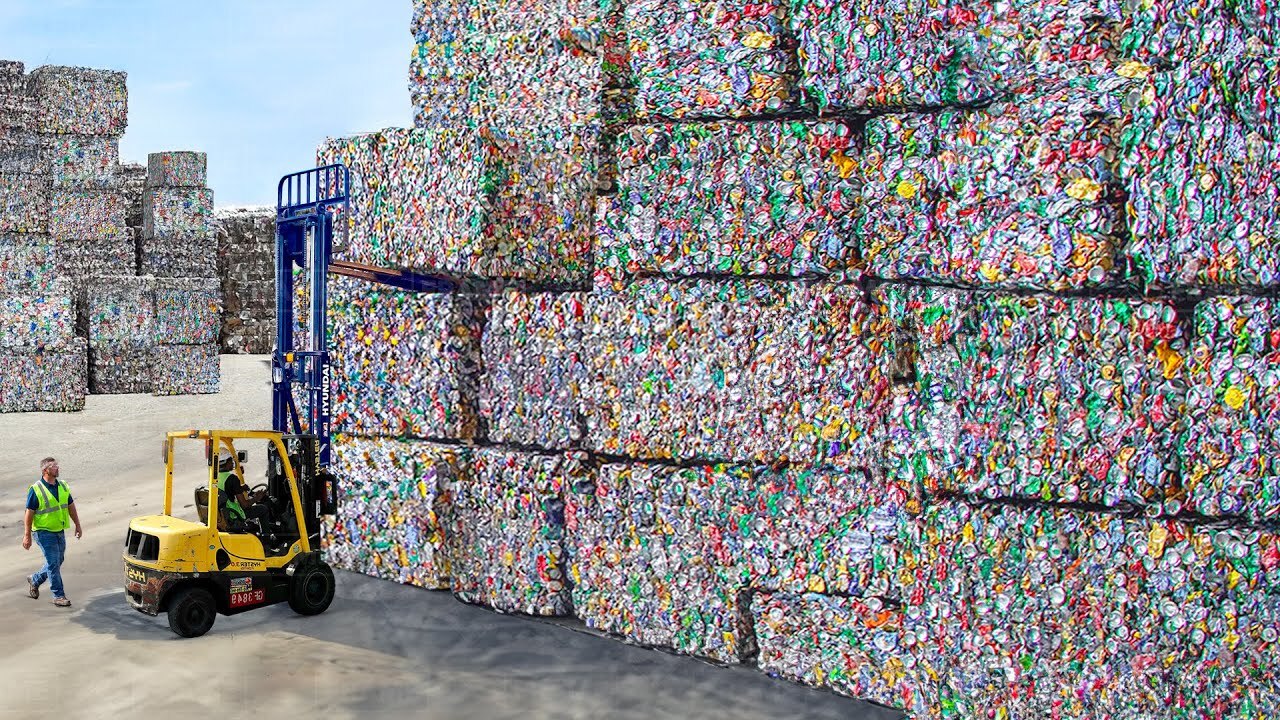 Inside massive European facility recycling millions of aluminum cans ...
