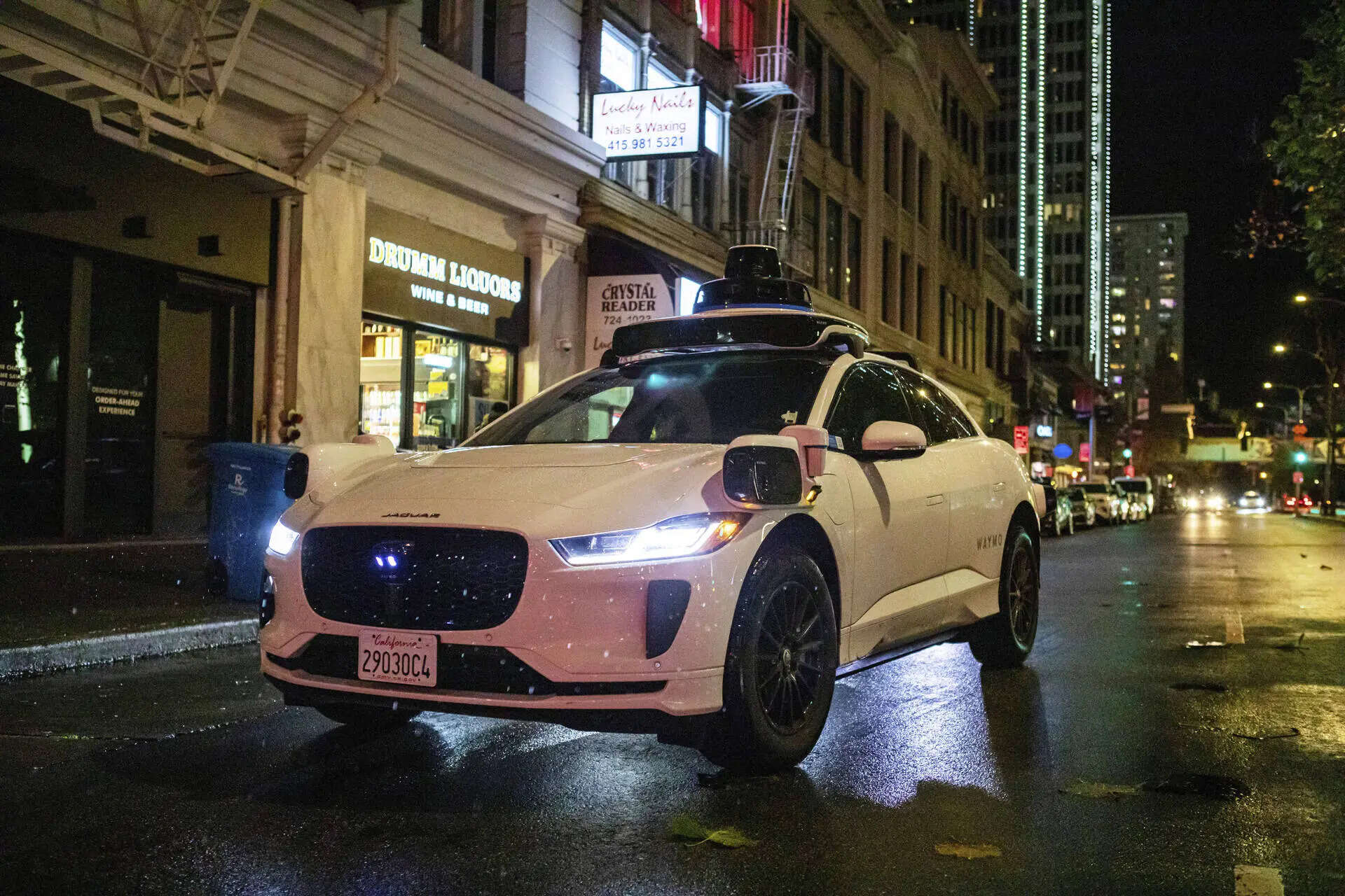 Waymo to update software after San Francisco power outage snarls self ...