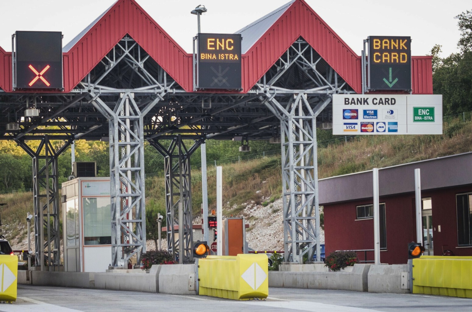 Nowy system poboru opłat w Chorwacji. Kierowcy będą mieli wybór