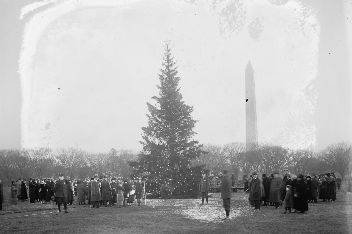 On this day, Dec. 24: Coolidge lights first national Christmas tree