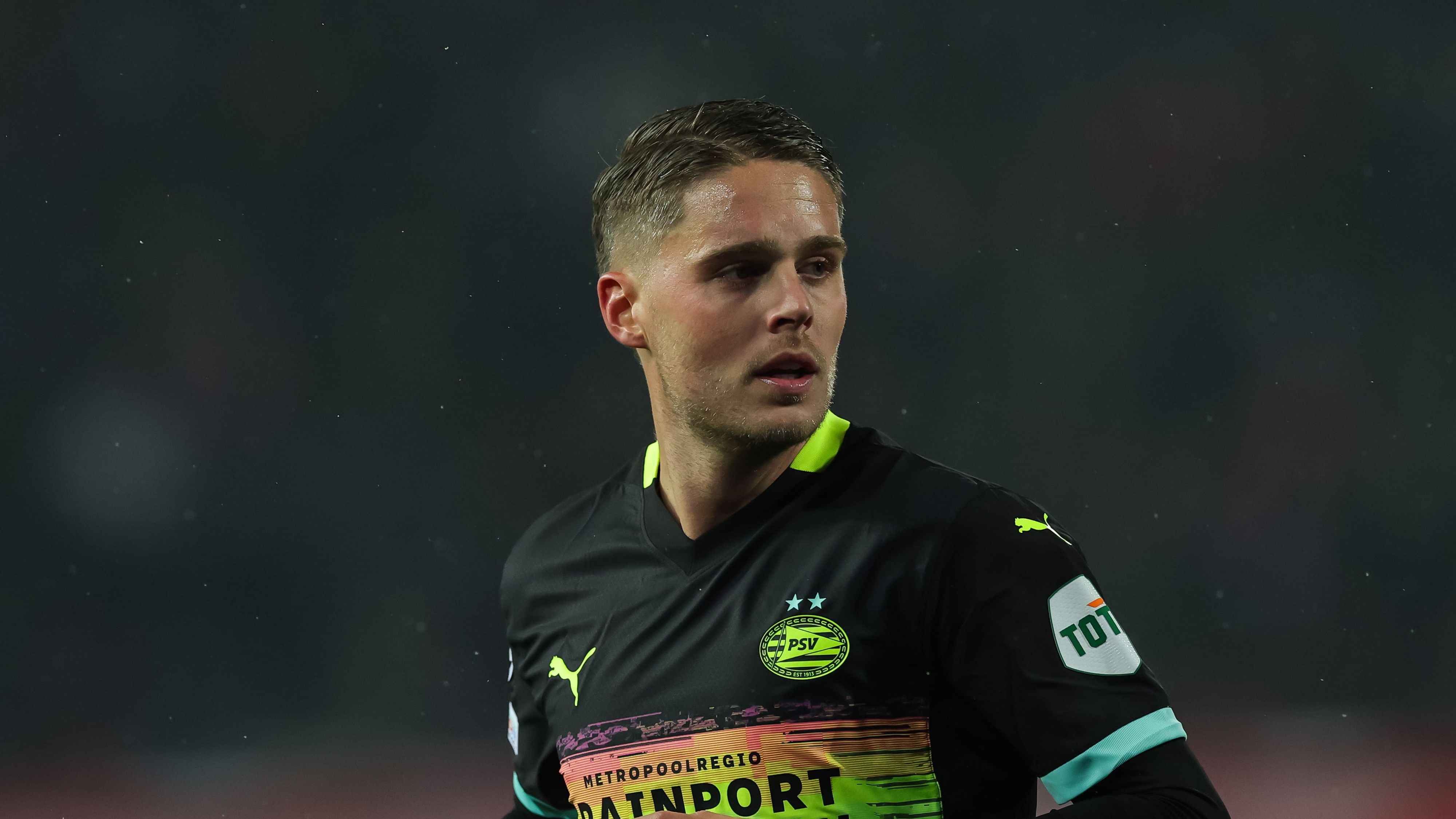 Rik Elfrink spreekt van kink in de kabel bij transfer van Veerman naar ...