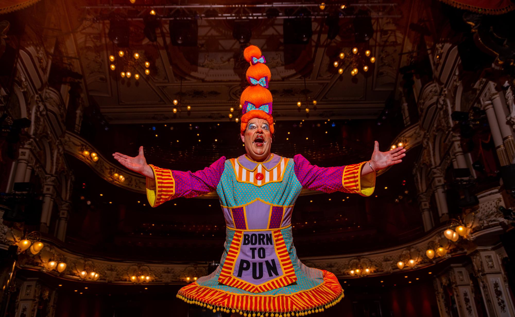 Nothing like a dame for seasoned star Damian Williams on his 1,000th panto