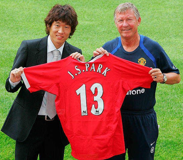 박지성 충격 고백! Wow 메시와 경쟁→축구인생 끝날 뻔!… "바르셀로나도 오라고 했는데 1년 뒤 그 선수가..."