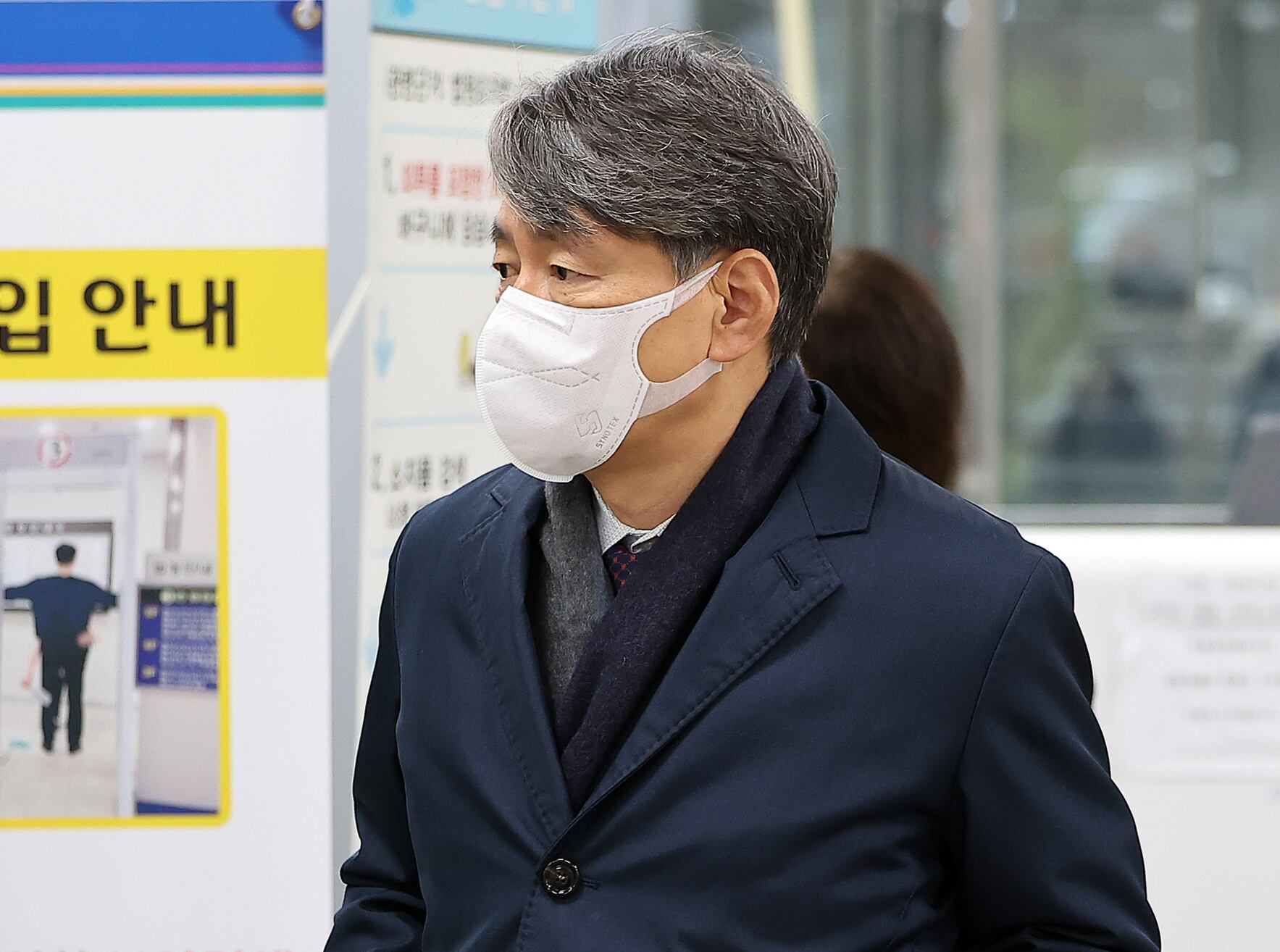 Former president Yoon thanks commissioner for quick martial law lift