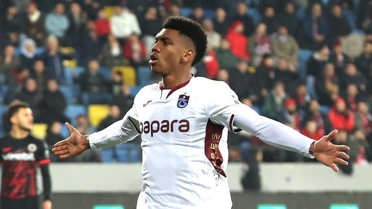 Felipe Augusto tarihin en iyi 11'ini oluşturdu: "Belki çok gol yer ama ...