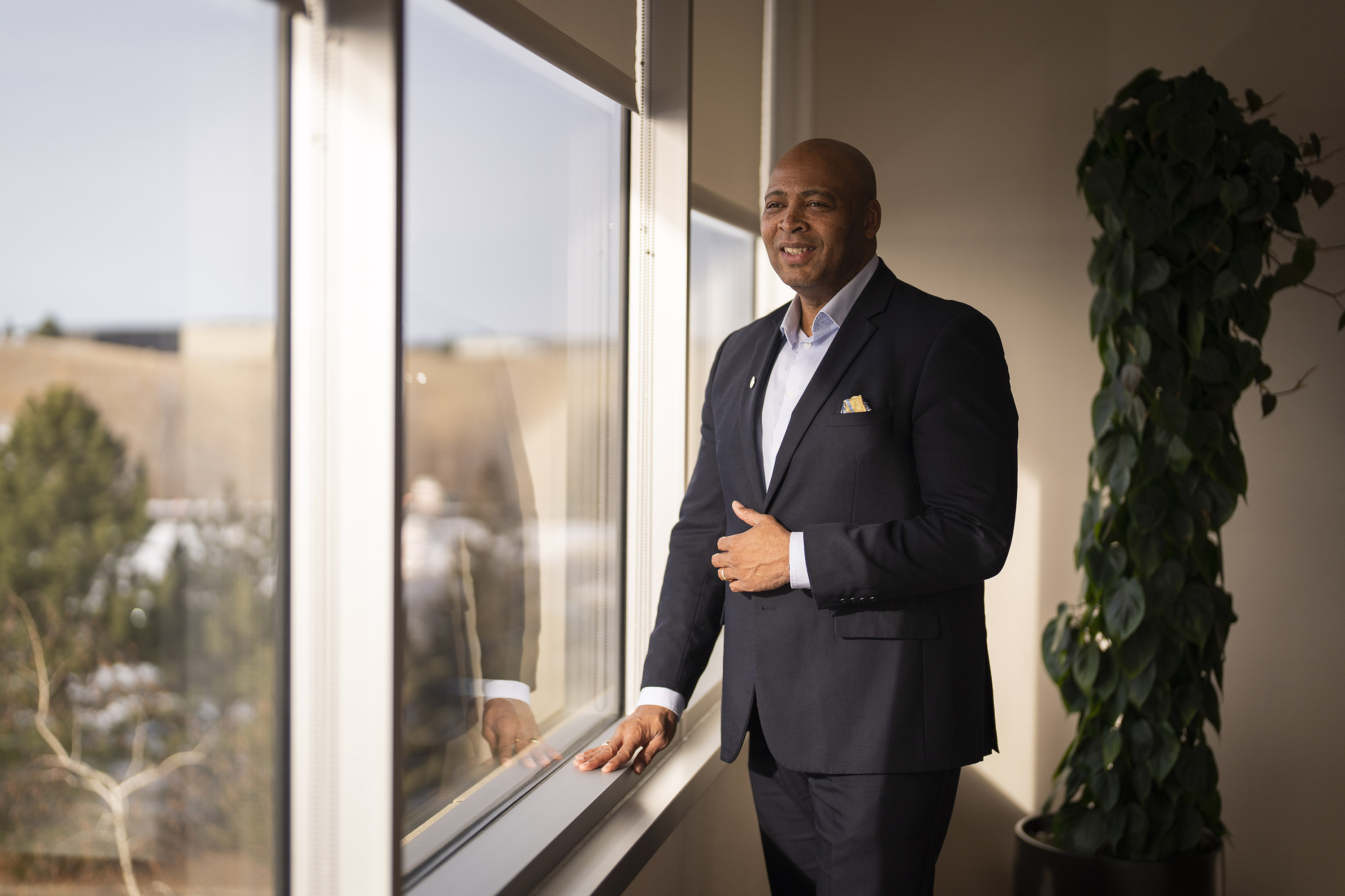 CH Robinson, a logistics stalwart, disrupting industry with AI