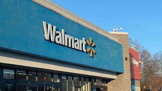 Is Walmart open on Christmas Day? What to know about store’s holiday ...
