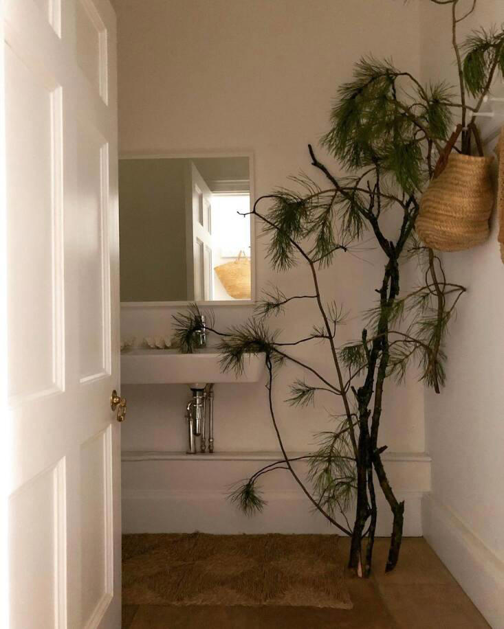 The foraged holiday: Found decor in designer Maria Le Mesurier’s home