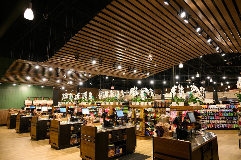 Publix, Costco, Target Christmas Eve hours in Naples, Collier County