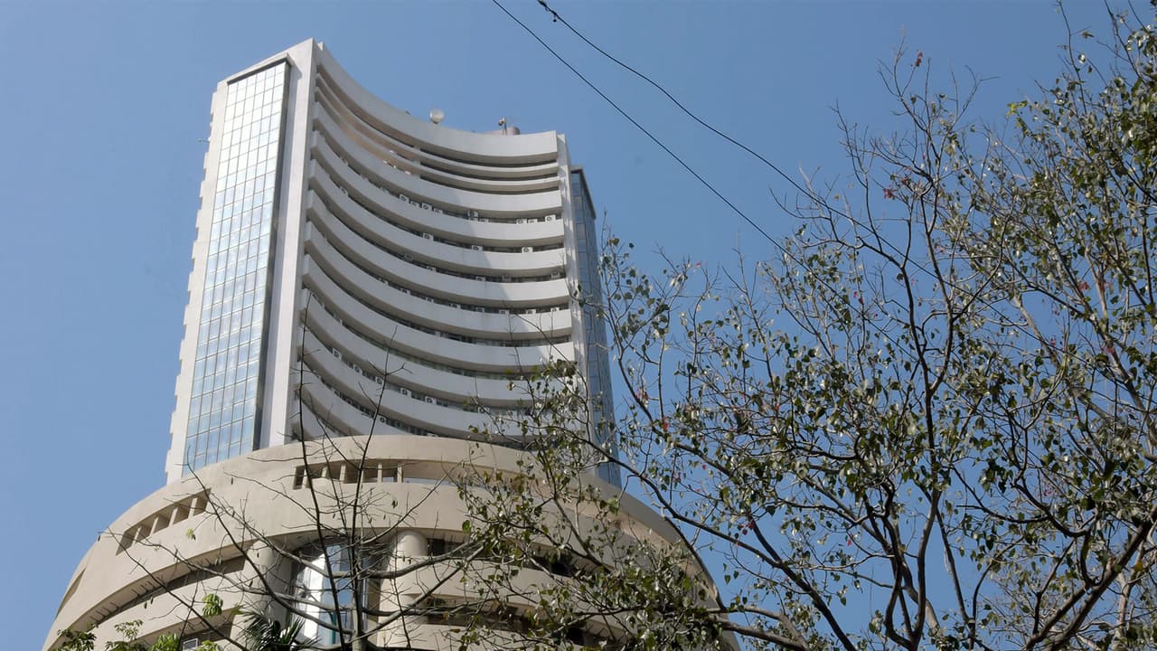 Sensex, Nifty end marginally lower amid volatile trade; IT stocks drag