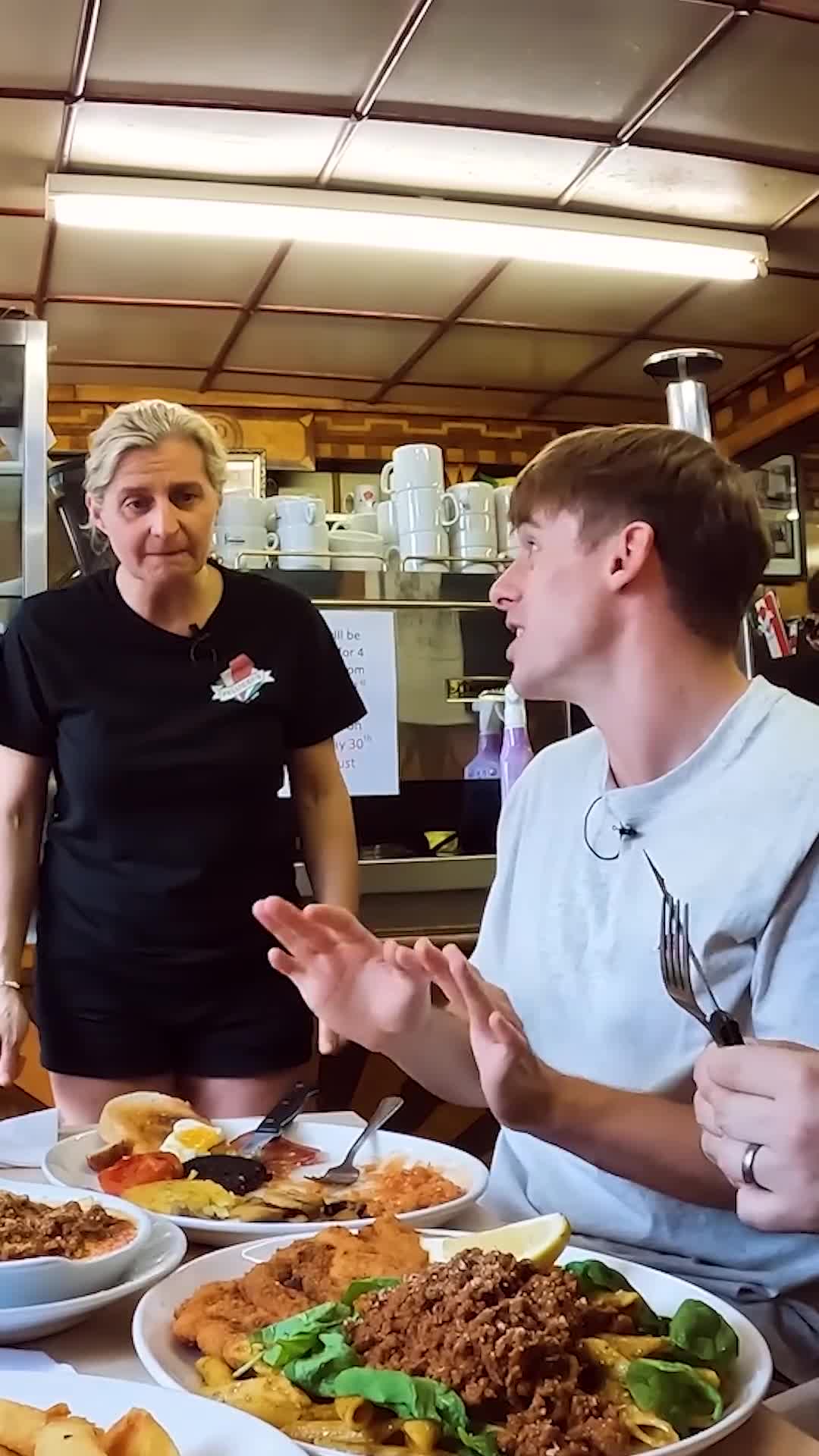 Is this the best English breakfast in London? E Pellicci cafe review!