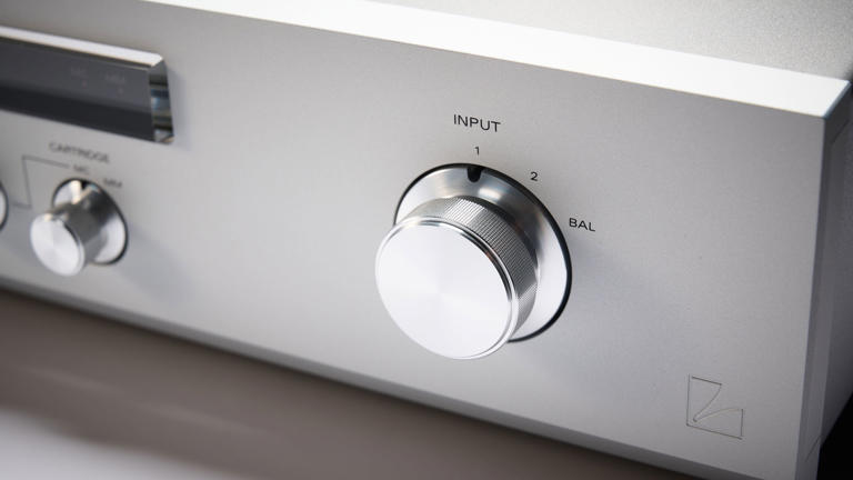Luxman's elegant, superbly engineered and insightful phono stage is a ...
