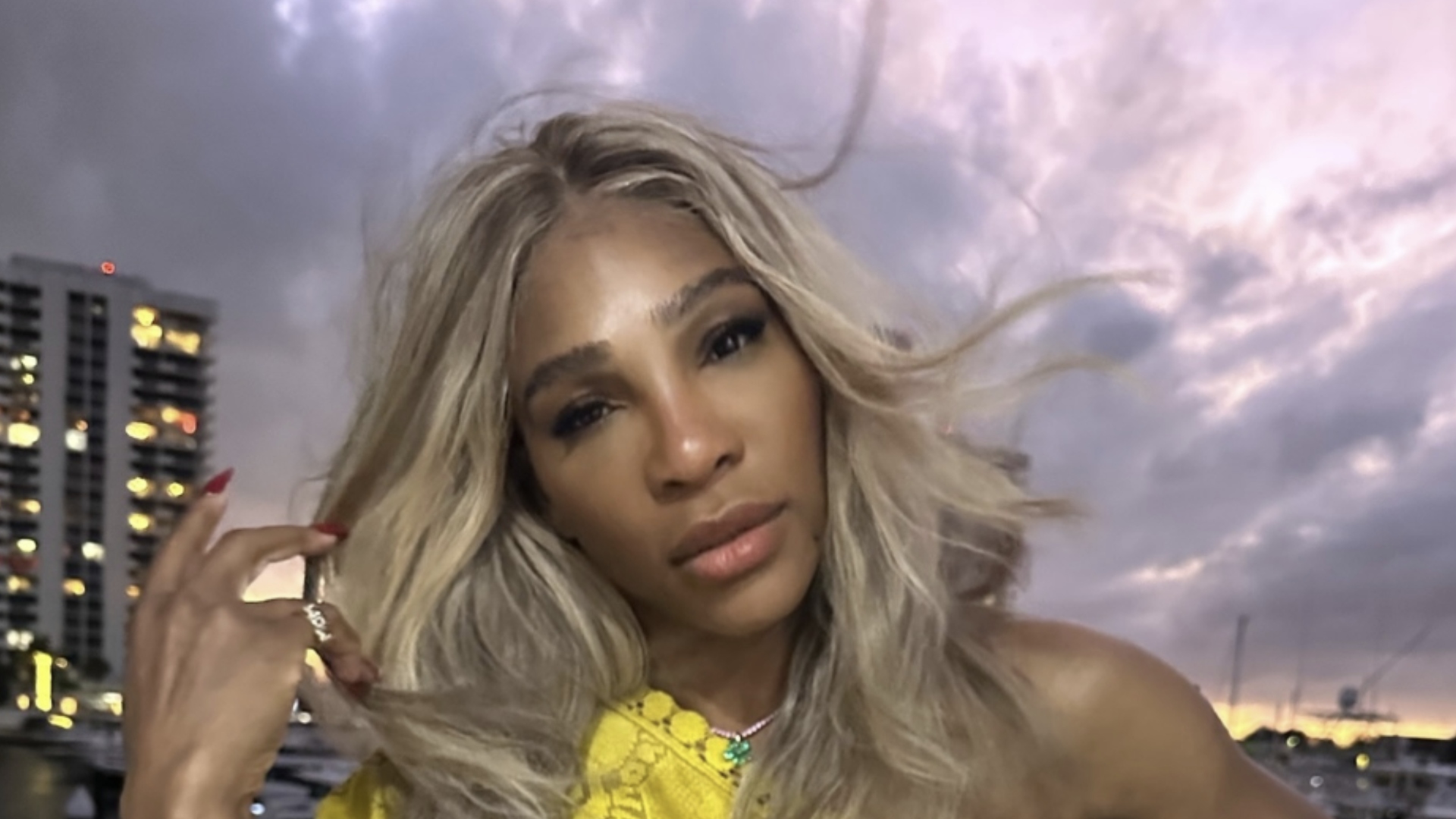 « Tu brilles toujours autant » : Serena Williams fait sensation en robe ...