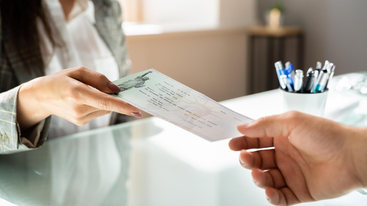 Some taxpayers may get $1,000 bigger refunds, here's who qualifies