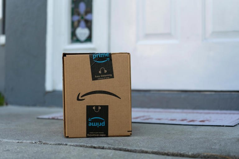 Amazon's 'cute' and 'convenient' $17 salad container will make packing ...