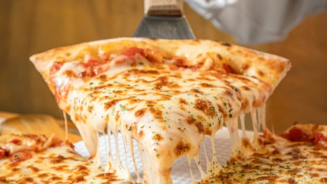 5 cheeses Americans eat that are actually banned in Europe