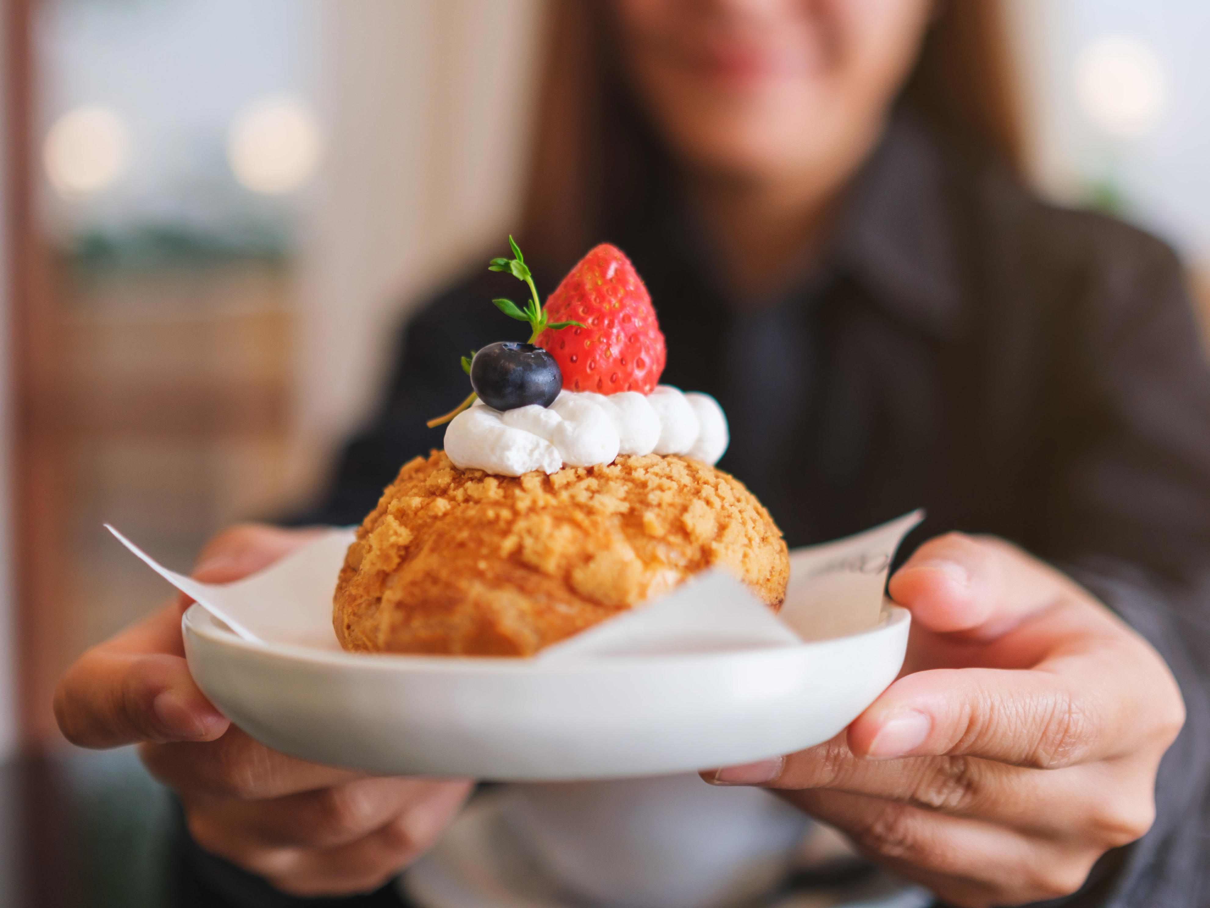 Treat yourself — a dietitian explains why dessert can help you lose ...