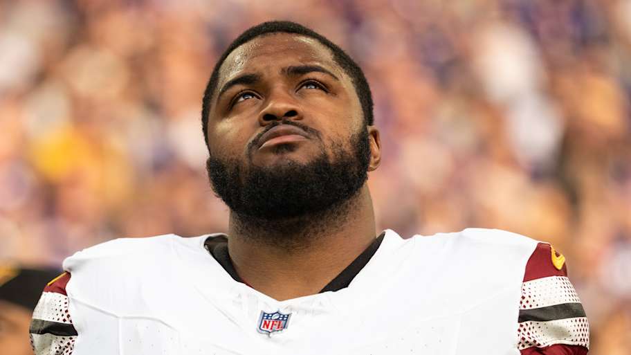 Why Commanders fans should be quietly worried about Johnny Newton's future
