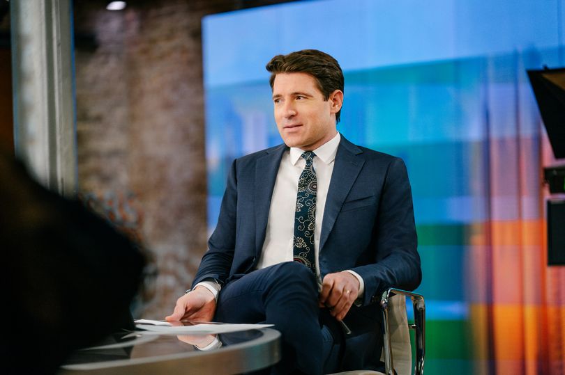 CBS Evening News' anchor draws criticism after multiple resignations ...