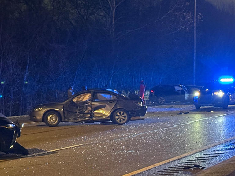 Three hurt in two separate crashes on Highway 385