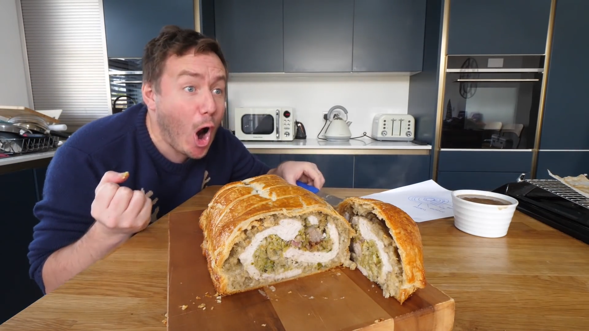 How to prepare a Christmas dinner Wellington at home