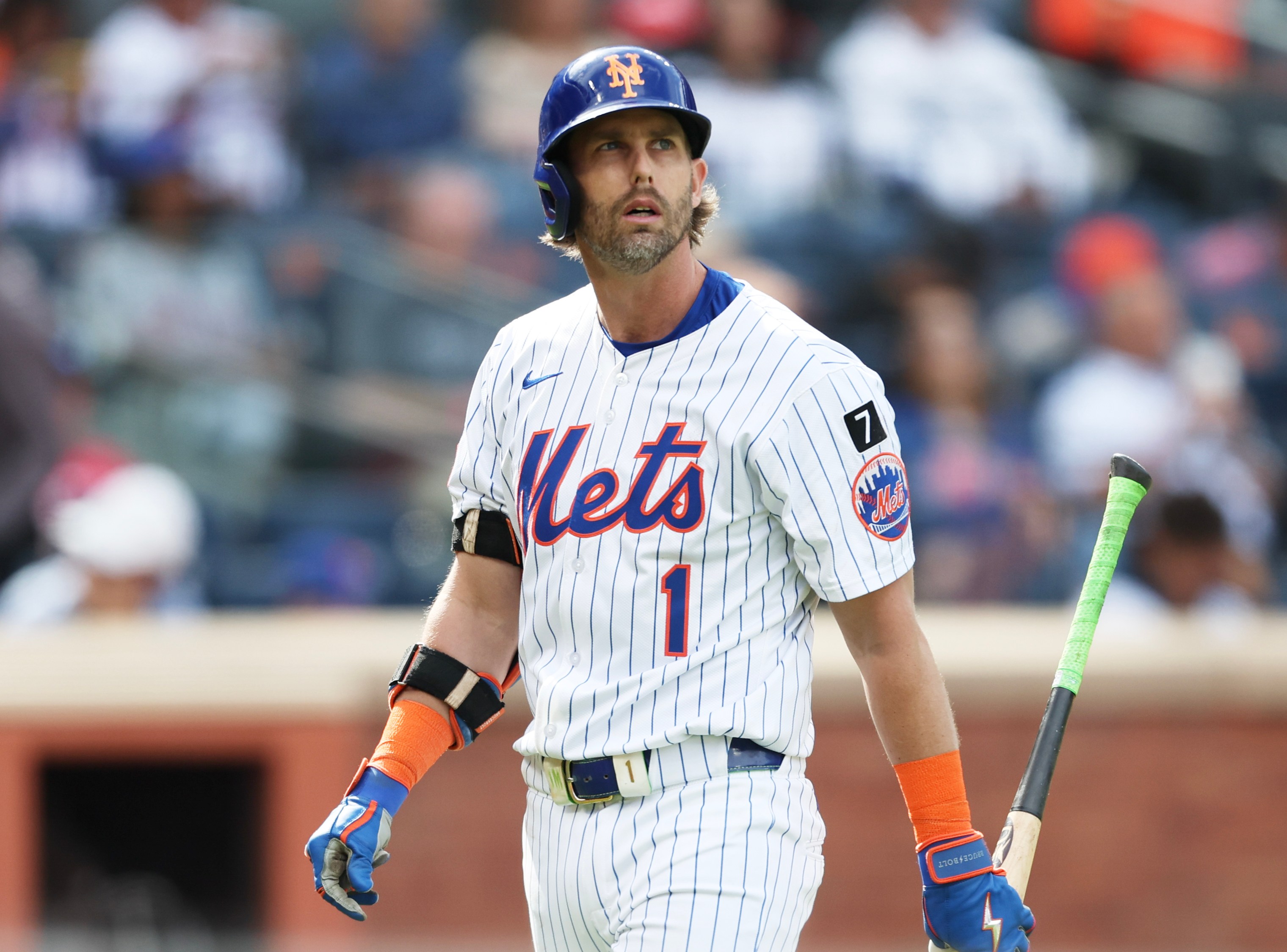 MLB news outside the confines: The Mets are flushing out Flushing Meadows