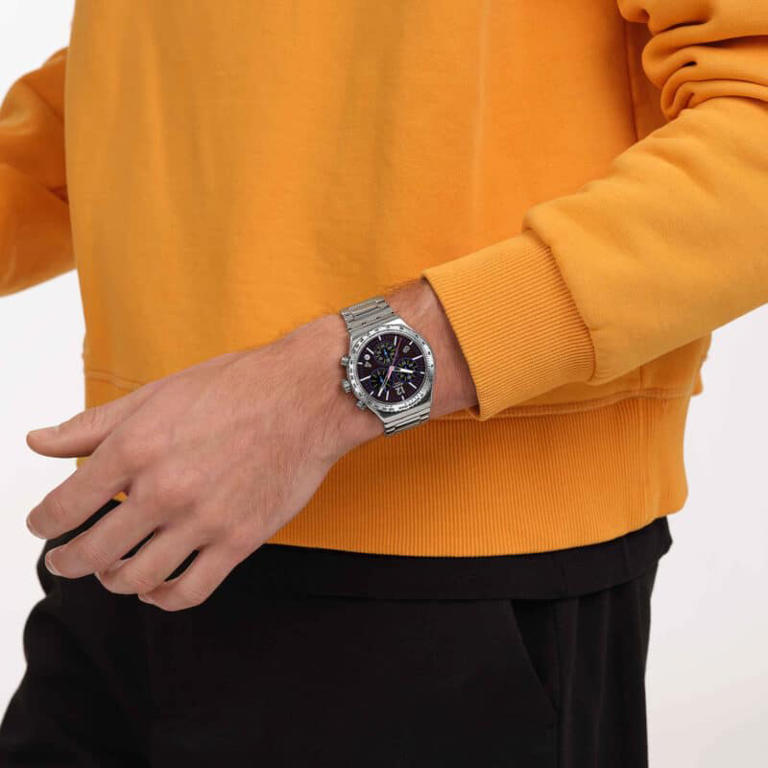 Swatch Purple Glow : Que vaut vraiment ce chronographe en acier à moins ...